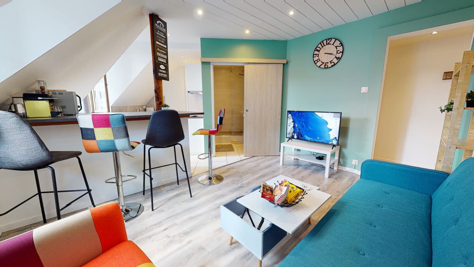 T2_Salon – Cool Loc